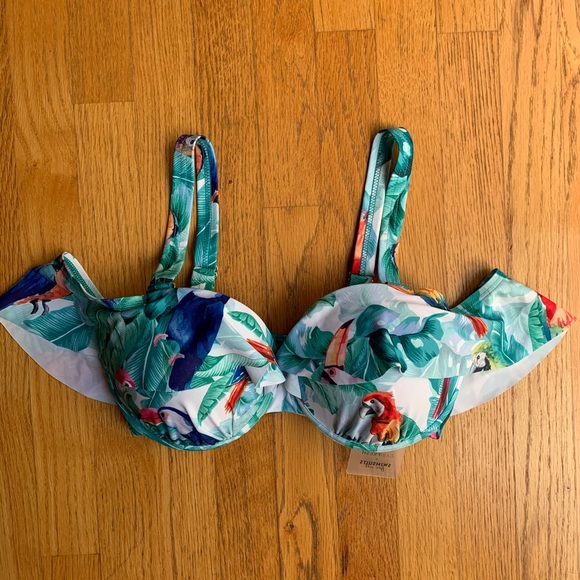 Swimsuits For All | Swim | Parrot Flutter Sleeve Bikini Top Water Slide ...